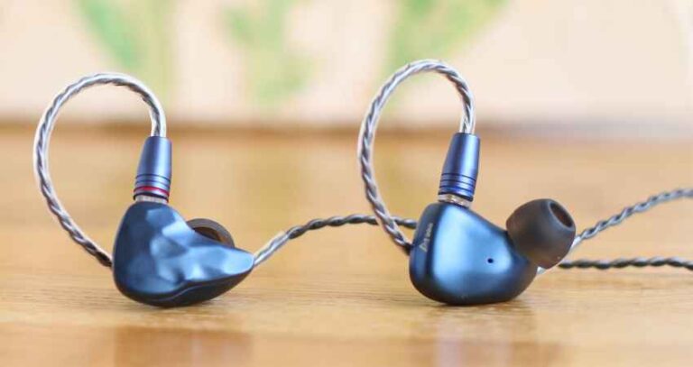 Over-ear Headphones vs IEMs - Find the Better Choice - SOUNDSIGHTR