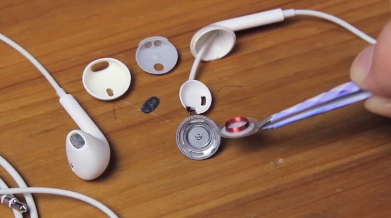 Headphones Only Work in One Ear? Here’s Why & How to Fix It