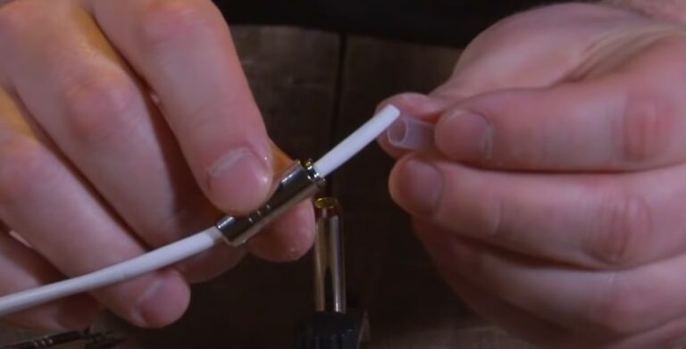 How to Invert Sound on Your Headphones [Best Guide] - SOUNDSIGHTR